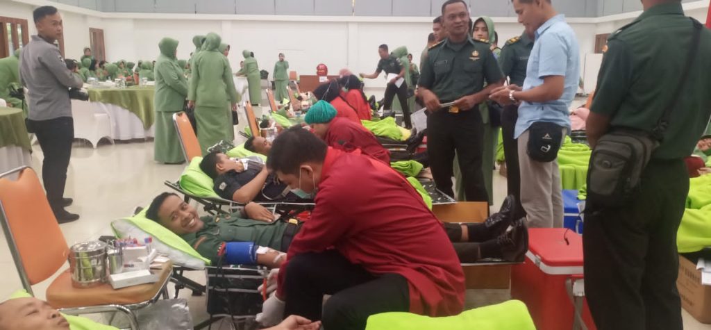 Donor Darah dalam Rangka HUT Persit Kartika Chandra Kirana ke-78 XII/TPR Pontianak Tahun 2024 - PMI